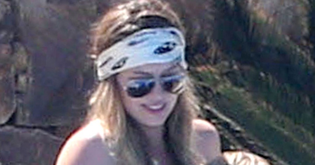 Hilary Duff Flaunts Bikini Body With Son Luca In Mexico E Online
